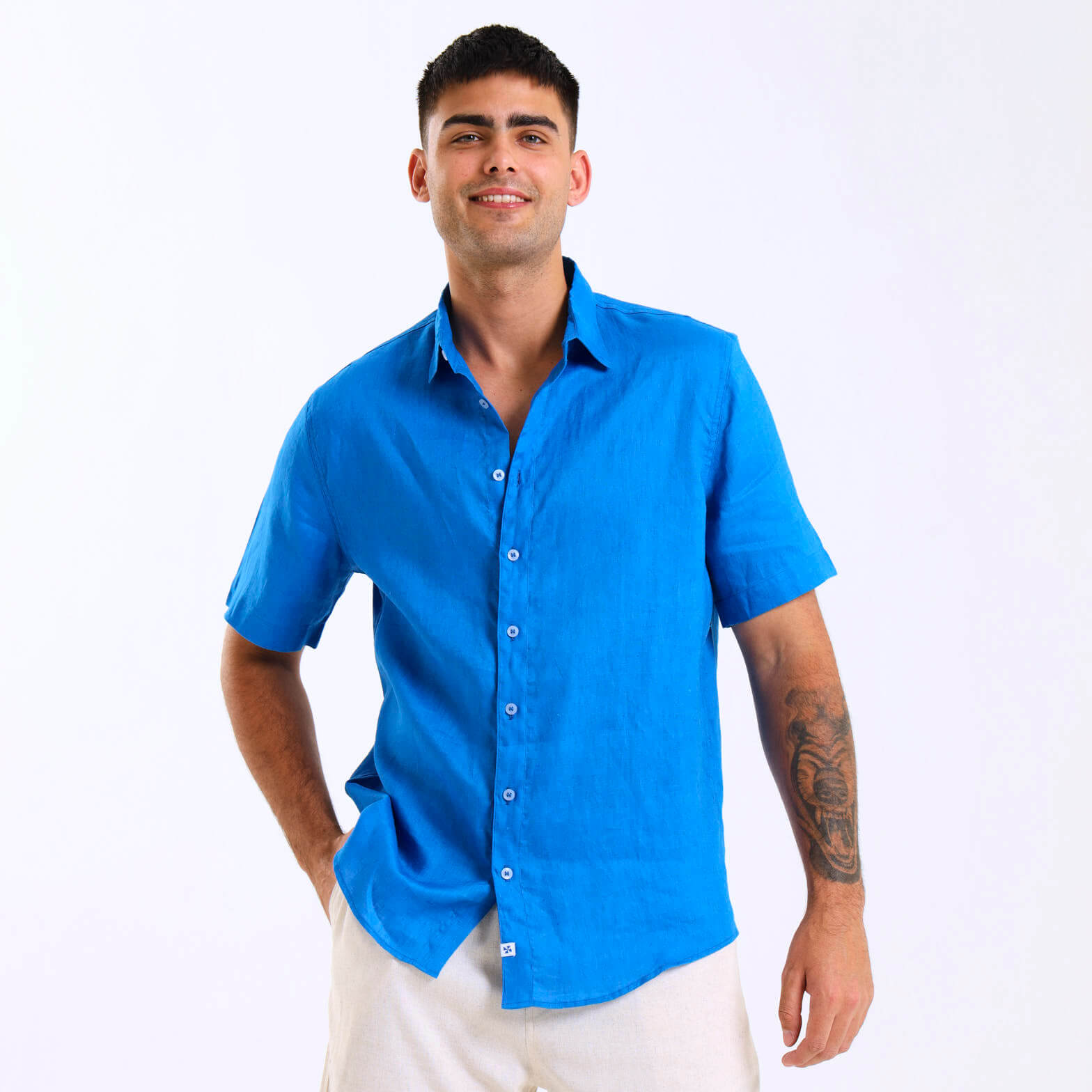 Breazies Short Sleeve Men's Linen Shirt | Bright Blue